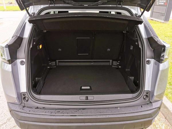 Pelēks Peugeot 3008 2022 Kauņa, ar dzinēja tilpumu 1.50 L un nobraukumu 170 tūkst. km par 13850 €, foto 10 vietnē AUTOMOTO.COM.LV