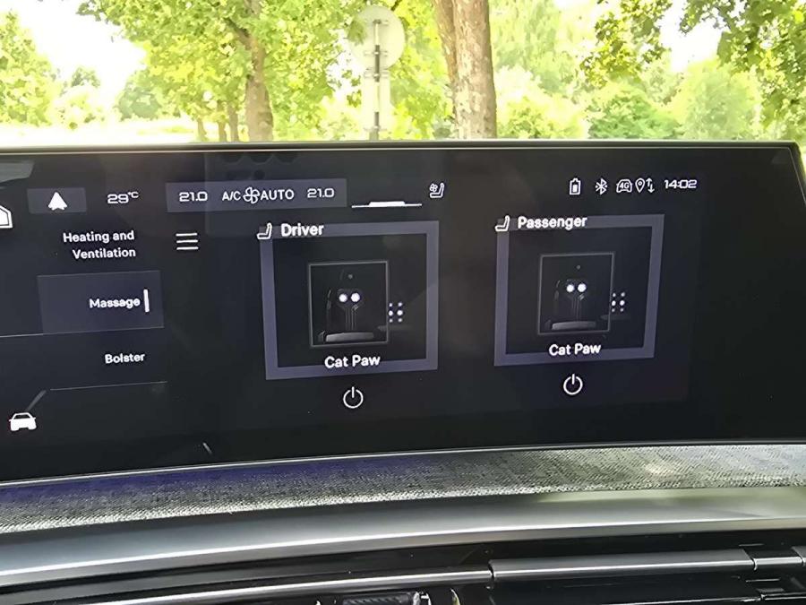 Pelēks Peugeot 3008 2024 Prienai, ar dzinēja tilpumu 1.20 L un nobraukumu 30 tūkst. km par 29300 €, foto 26 vietnē AUTOMOTO.COM.LV