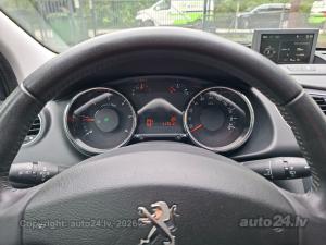 Pelēks Peugeot 3008 2016 Tallina, ar dzinēja tilpumu 1.60 L un nobraukumu 18 tūkst. km par 7990 €, foto 8 vietnē AUTOMOTO.COM.LV