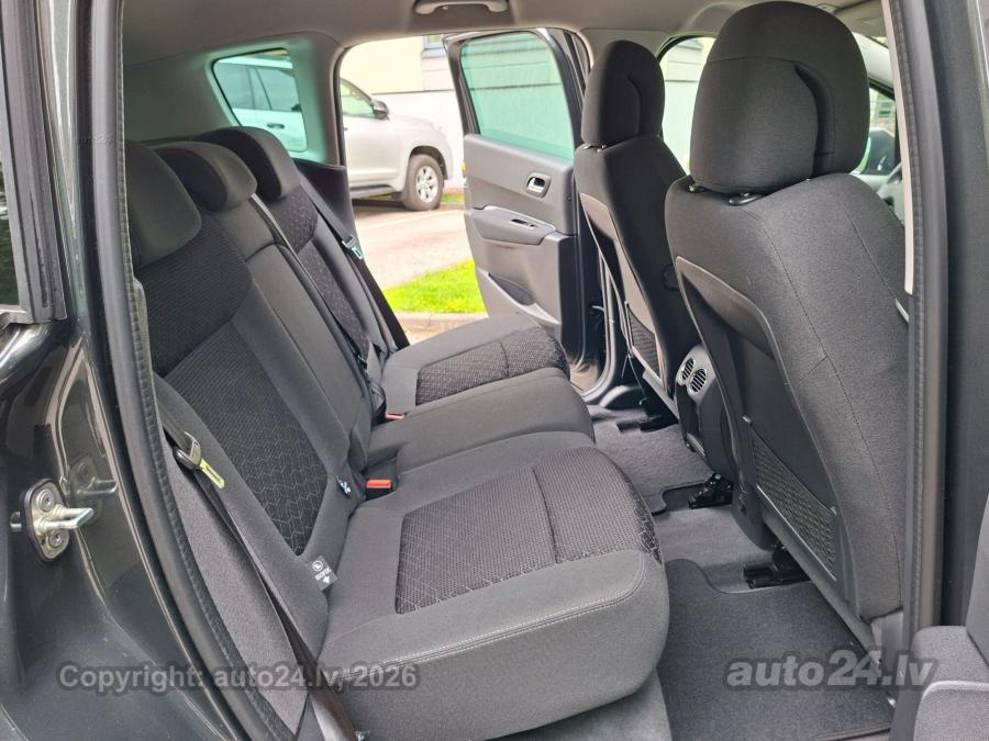 Pelēks Peugeot 3008 2016 Tallina, ar dzinēja tilpumu 1.60 L un nobraukumu 18 tūkst. km par 7990 €, foto 12 vietnē AUTOMOTO.COM.LV