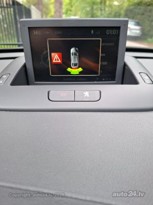 Pelēks Peugeot 3008 2016 Tallina, ar dzinēja tilpumu 1.60 L un nobraukumu 18 tūkst. km par 7990 €, foto 16 vietnē AUTOMOTO.COM.LV