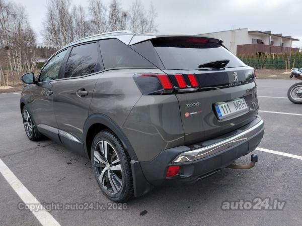 Grey Peugeot 3008 2017 in Tallinn, with an engine capacity of 1.60 L and mileage of 230 thousand km for 11900 €, photo 3 on AUTOMOTO.COM.LV
