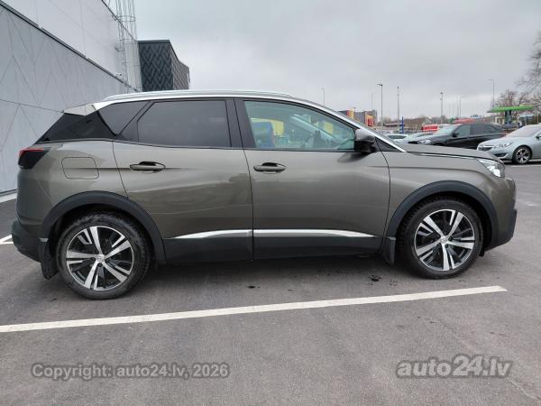 Grey Peugeot 3008 2017 in Tallinn, with an engine capacity of 1.60 L and mileage of 230 thousand km for 11900 €, photo 5 on AUTOMOTO.COM.LV