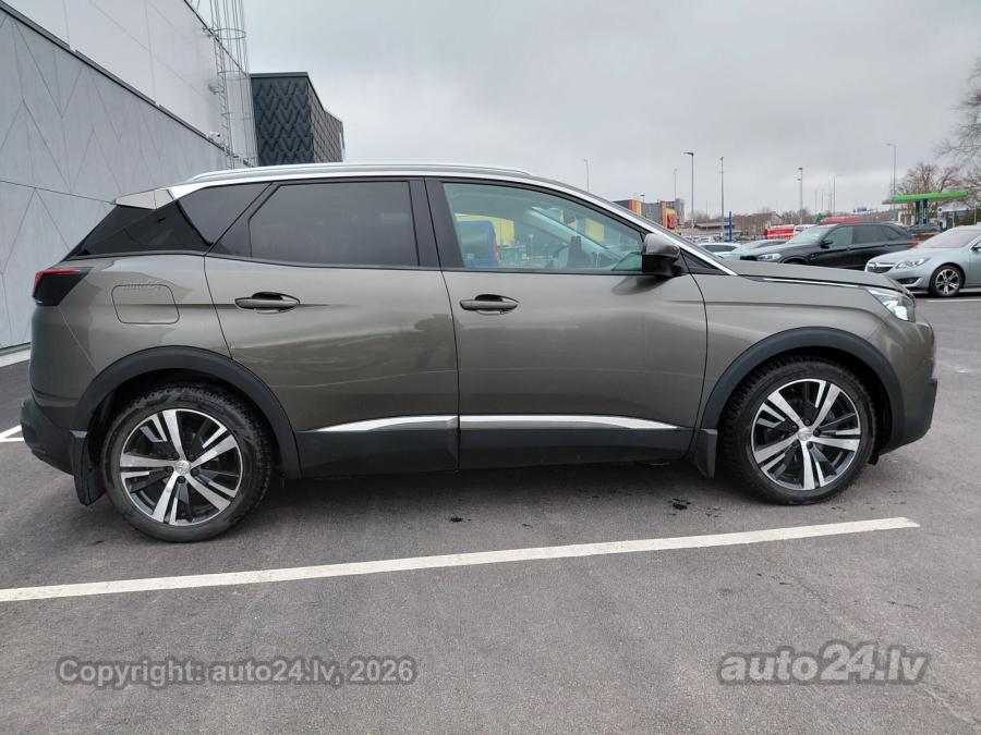 Grey Peugeot 3008 2017 in Tallinn, with an engine capacity of 1.60 L and mileage of 230 thousand km for 11900 €, photo 6 on AUTOMOTO.COM.LV