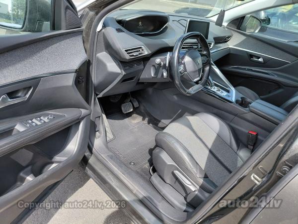 Grey Peugeot 3008 2017 in Tallinn, with an engine capacity of 1.60 L and mileage of 230 thousand km for 11900 €, photo 8 on AUTOMOTO.COM.LV