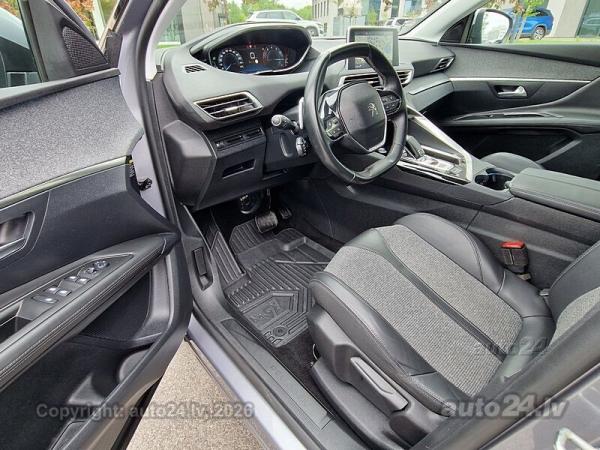 Grey Peugeot 3008 2018 in Tallinn, with an engine capacity of 1.20 L and mileage of 99 thousand km for 13950 €, photo 9 on AUTOMOTO.COM.LV