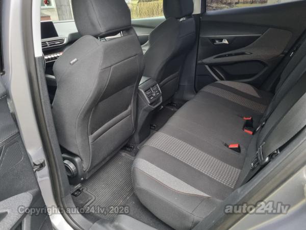 Grey Peugeot 3008 2018 in Tallinn, with an engine capacity of 1.60 L and mileage of 237 thousand km for 13000 €, photo 5 on AUTOMOTO.COM.LV