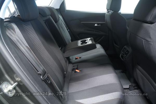 Pelēks Peugeot 3008 2019 Tallina, ar dzinēja tilpumu 1.20 L un nobraukumu 106 tūkst. km par 16890 €, foto 11 vietnē AUTOMOTO.COM.LV