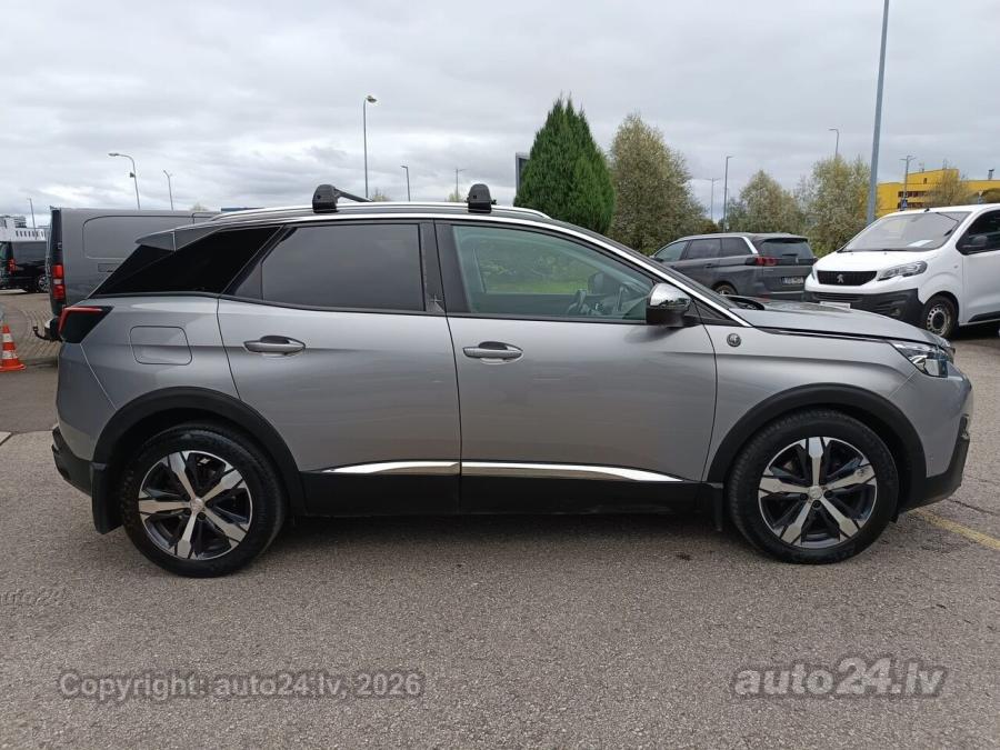 Grey Peugeot 3008 2019 in Tartu, with an engine capacity of 1.20 L and mileage of 151 thousand km for 11990 €, photo 8 on AUTOMOTO.COM.LV
