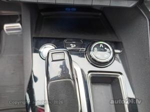 Grey Peugeot 3008 2019 in Tartu, with an engine capacity of 1.20 L and mileage of 151 thousand km for 11990 €, photo 13 on AUTOMOTO.COM.LV