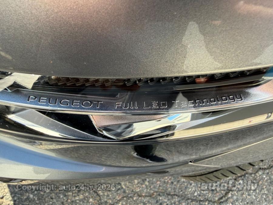 Pelēks Peugeot 3008 2020 Tallina, ar dzinēja tilpumu 1.50 L un nobraukumu 152 tūkst. km par 14450 €, foto 24 vietnē AUTOMOTO.COM.LV