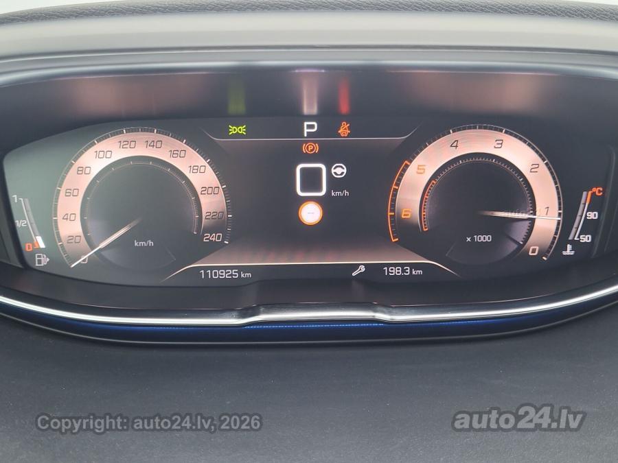 Grey Peugeot 3008 2021 in Tallinn, with an engine capacity of 1.50 L and mileage of 107 thousand km for 19895 €, photo 14 on AUTOMOTO.COM.LV