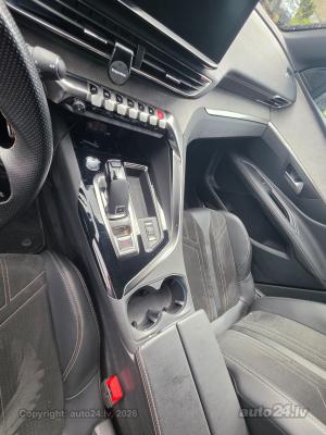 Grey Peugeot 3008 2022 in Tallinn, with an engine capacity of 1.60 L and mileage of 62 thousand km for 21999 €, photo 9 on AUTOMOTO.COM.LV