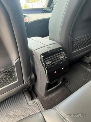 Pelēks Peugeot 3008 2024 Jehvi, ar dzinēja tilpumu 1.20 L un nobraukumu 31 tūkst. km par 33900 €, foto 13 vietnē AUTOMOTO.COM.LV