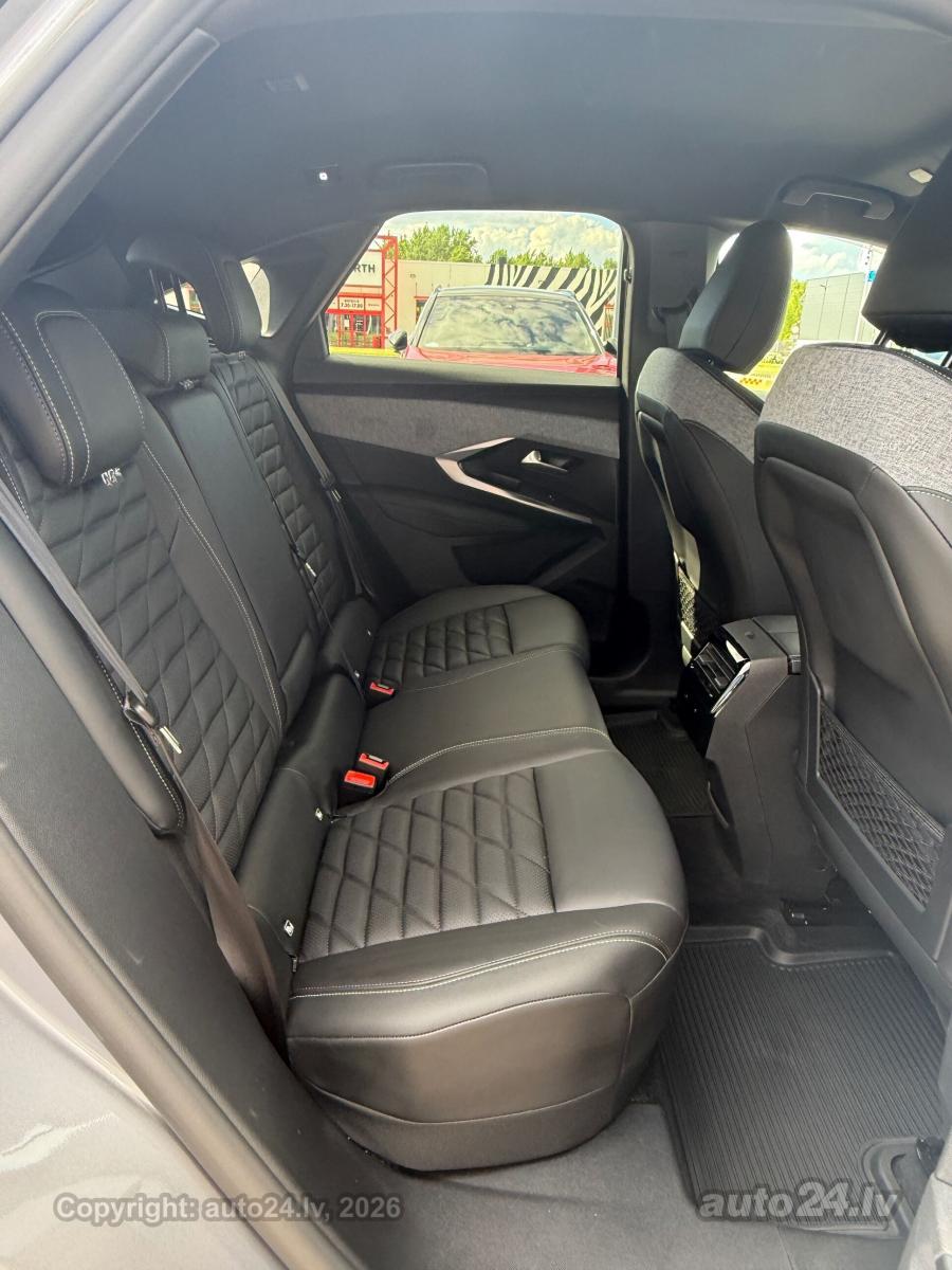 Pelēks Peugeot 3008 2024 Jehvi, ar dzinēja tilpumu 1.20 L un nobraukumu 31 tūkst. km par 33900 €, foto 15 vietnē AUTOMOTO.COM.LV