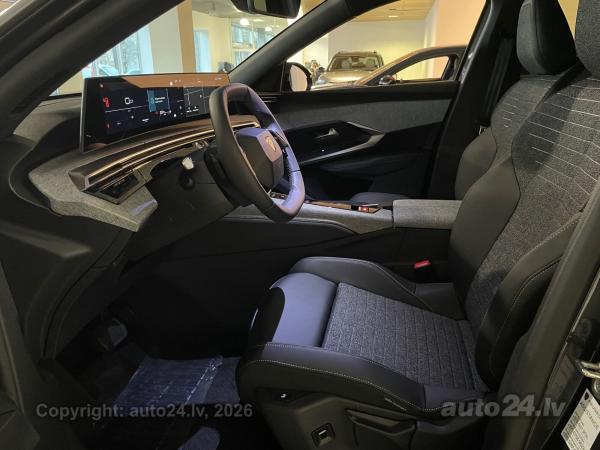 Pelēks Peugeot 3008 2026 Narva, ar dzinēja tilpumu 1.20 L un nobraukumu 3 tūkst. km par 31900 €, foto 6 vietnē AUTOMOTO.COM.LV