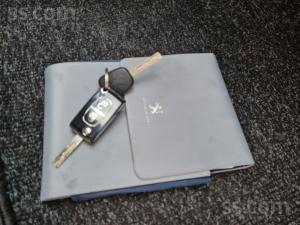 Peugeot 3008 2012 Ogre, ar dzinēja tilpumu 1.60 L un nobraukumu 0 tūkst. km par 4770 €, foto 24 vietnē AUTOMOTO.COM.LV