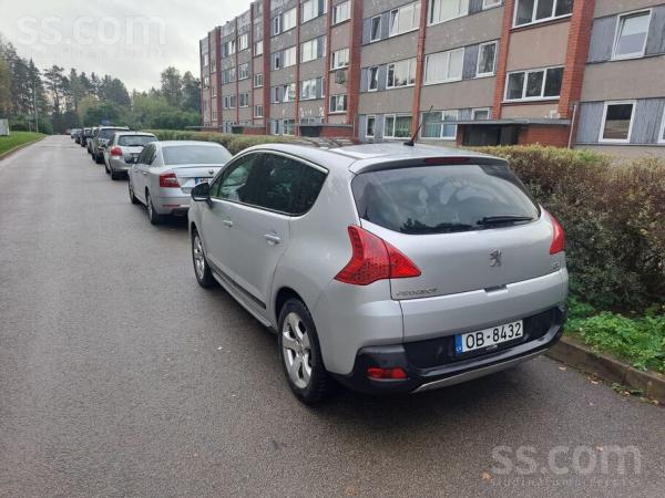 Peugeot 3008 2011 in Riga, with an engine capacity of 1.60 L and mileage of 150 thousand km for 2700 €, photo 4 on AUTOMOTO.COM.LV
