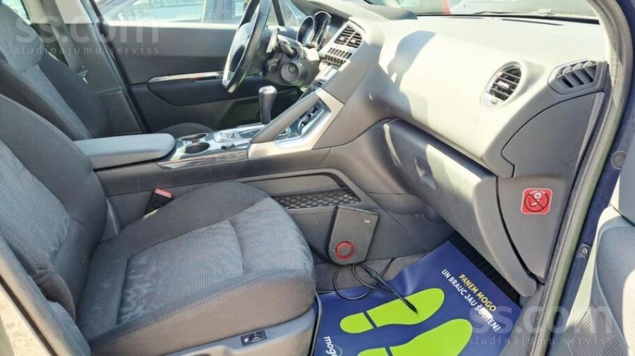 Peugeot 3008 2012 in Riga, with an engine capacity of 1.60 L and mileage of 217 thousand km for 3990 €, photo 15 on AUTOMOTO.COM.LV