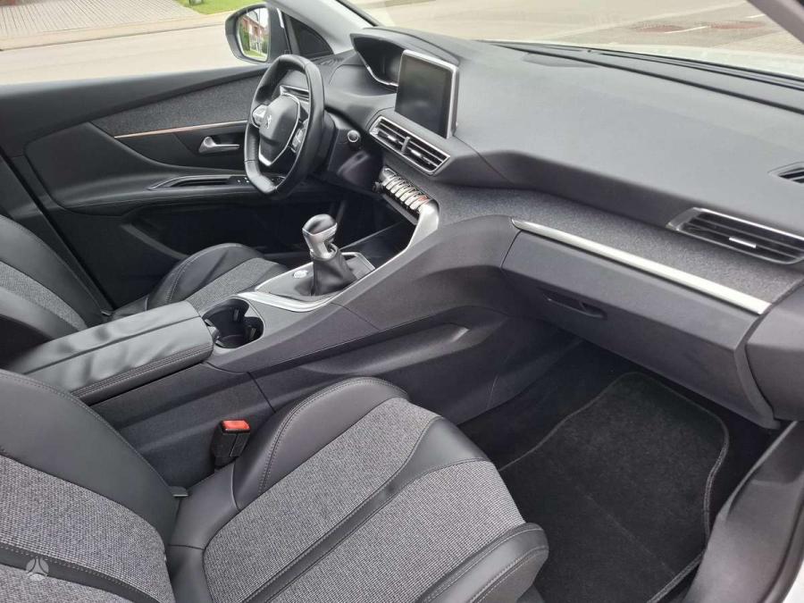 Peugeot 3008 2017 Tauragė, ar dzinēja tilpumu 1.20 L un nobraukumu 142 tūkst. km par 8700 €, foto 11 vietnē AUTOMOTO.COM.LV