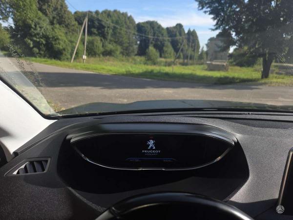 Peugeot 3008 2017 in Telschi on AUTOMOTO.COM.LV Peugeot 3008 2017 in Telschi, with an engine capacity of 1.60 L and mileage of 141 thousand km for 10300 €, photo 9 on AUTOMOTO.COM.LV