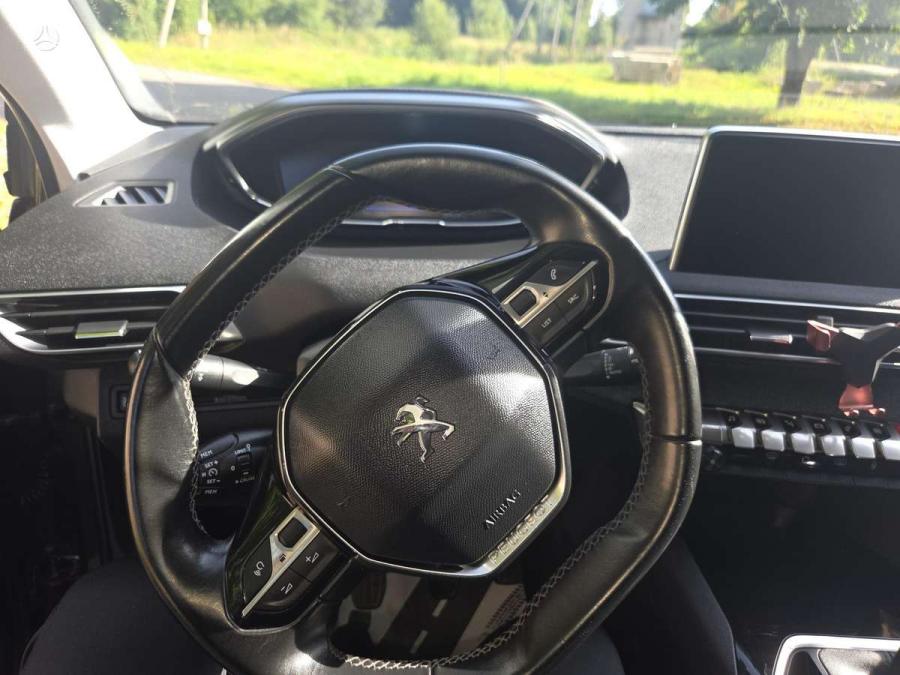 Peugeot 3008 2017 in Telschi, with an engine capacity of 1.60 L and mileage of 141 thousand km for 10300 €, photo 10 on AUTOMOTO.COM.LV