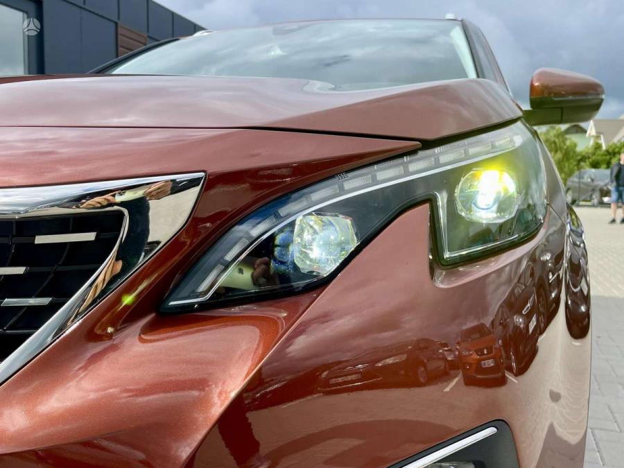 Orange Peugeot 3008 2017 in Taurage, with an engine capacity of 1.60 L and mileage of 139 thousand km for 12300 €, photo 4 on AUTOMOTO.COM.LV