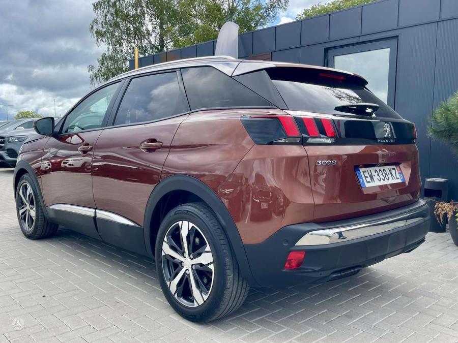 Orange Peugeot 3008 2017 in Taurage, with an engine capacity of 1.60 L and mileage of 139 thousand km for 12300 €, photo 8 on AUTOMOTO.COM.LV