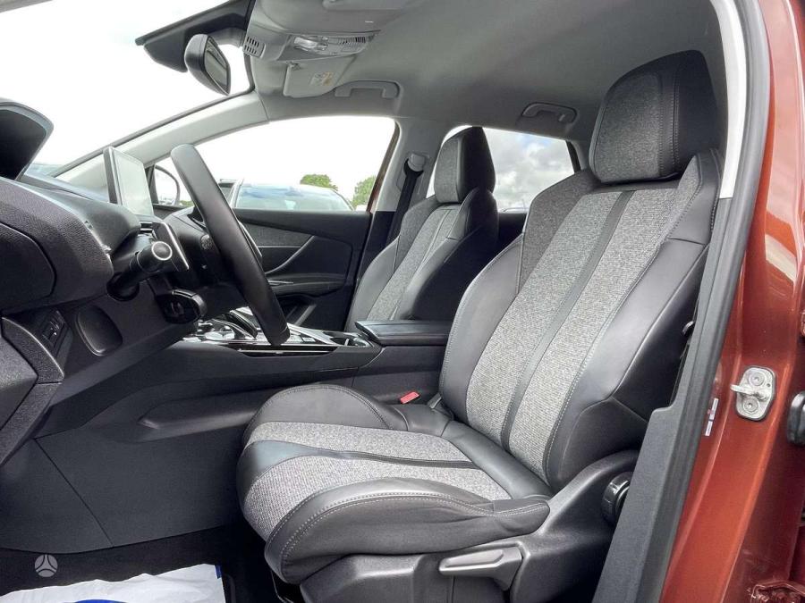 Orange Peugeot 3008 2017 in Taurage, with an engine capacity of 1.60 L and mileage of 139 thousand km for 12300 €, photo 17 on AUTOMOTO.COM.LV