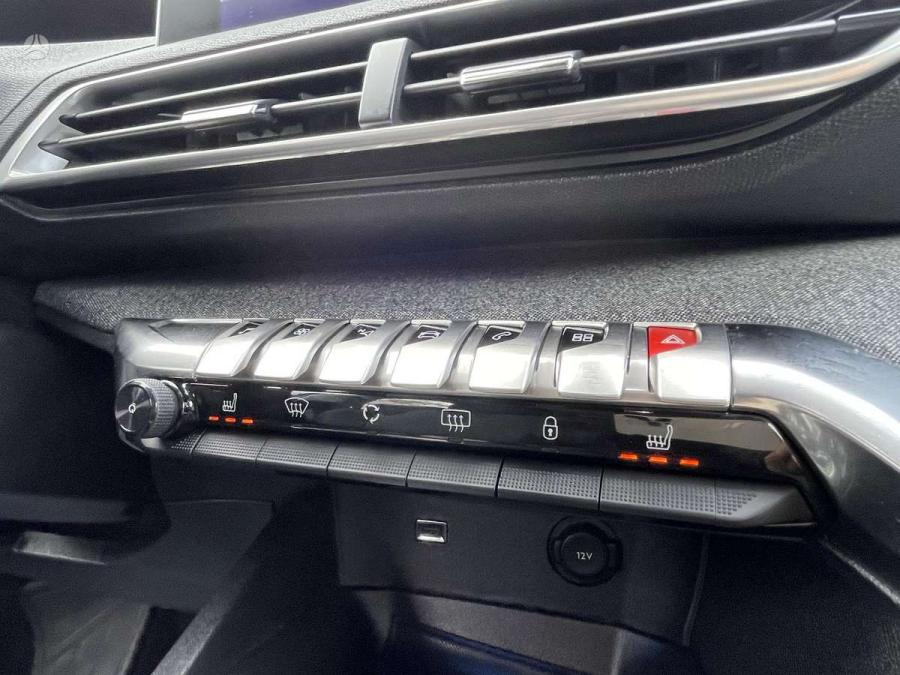 Orange Peugeot 3008 2017 in Taurage, with an engine capacity of 1.60 L and mileage of 139 thousand km for 12300 €, photo 26 on AUTOMOTO.COM.LV