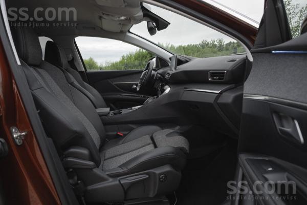 Orange Peugeot 3008 2017 in Jelgava, with an engine capacity of 1.20 L and mileage of 157 thousand km for 11900 €, photo 8 on AUTOMOTO.COM.LV