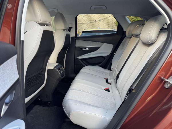 Orange Peugeot 3008 2017 in Kaunas, with an engine capacity of 1.56 L and mileage of 187 thousand km for 11499 €, photo 9 on AUTOMOTO.COM.LV