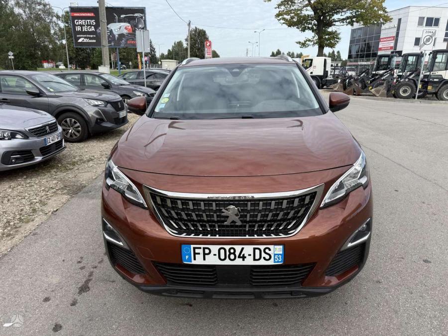 Orange Peugeot 3008 2020 in Taurage, with an engine capacity of 1.50 L and mileage of 200 thousand km for 9700 €, photo 3 on AUTOMOTO.COM.LV