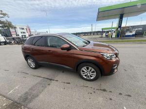 Orange Peugeot 3008 2020 in Taurage, with an engine capacity of 1.50 L and mileage of 200 thousand km for 9700 €, photo 5 on AUTOMOTO.COM.LV