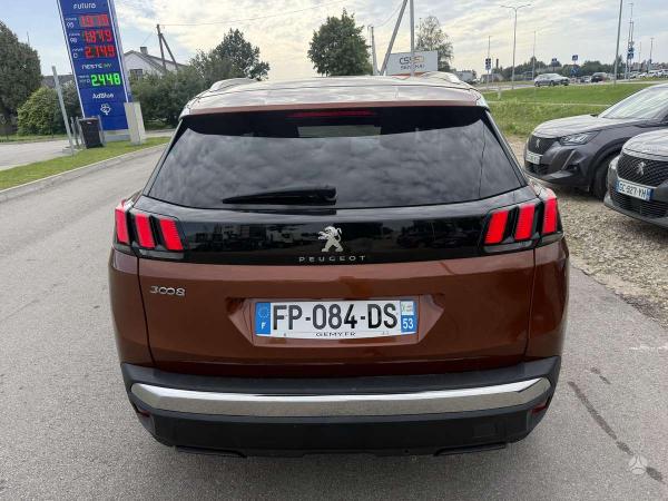 Orange Peugeot 3008 2020 in Taurage, with an engine capacity of 1.50 L and mileage of 200 thousand km for 9700 €, photo 7 on AUTOMOTO.COM.LV