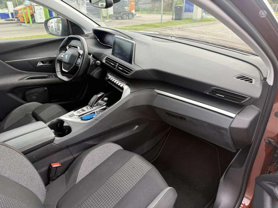 Orange Peugeot 3008 2020 in Taurage, with an engine capacity of 1.50 L and mileage of 200 thousand km for 9700 €, photo 12 on AUTOMOTO.COM.LV