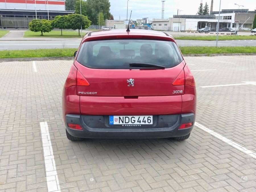 Red Peugeot 3008 2009 in Panevezys, with an engine capacity of 1.60 L and mileage of 300 thousand km for 2100 €, photo 6 on AUTOMOTO.COM.LV