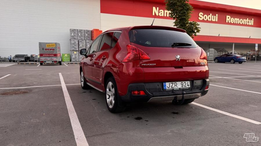 Red Peugeot 3008 2010 in Siauliai, with an engine capacity of 1.60 L and mileage of 223 thousand km for 2600 €, photo 3 on AUTOMOTO.COM.LV