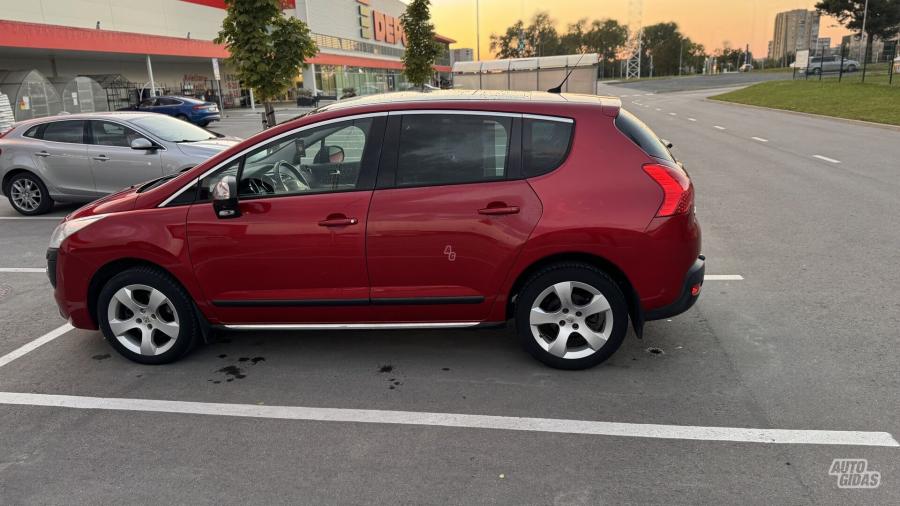 Red Peugeot 3008 2010 in Siauliai, with an engine capacity of 1.60 L and mileage of 223 thousand km for 2600 €, photo 7 on AUTOMOTO.COM.LV