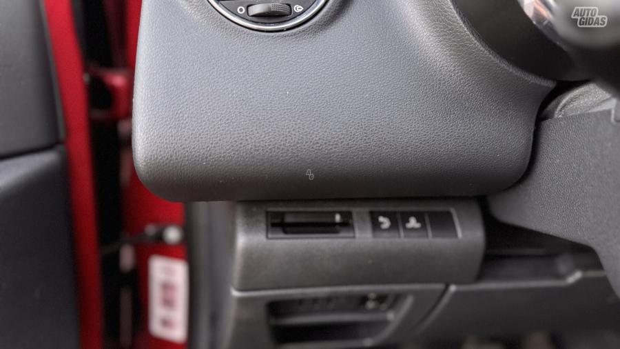 Red Peugeot 3008 2010 in Siauliai, with an engine capacity of 1.60 L and mileage of 223 thousand km for 2600 €, photo 10 on AUTOMOTO.COM.LV