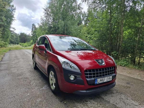 Sarkans Peugeot 3008 2011 Alīta, ar dzinēja tilpumu 1.56 L un nobraukumu 321 tūkst. km par 2800 €, foto 7 vietnē AUTOMOTO.COM.LV