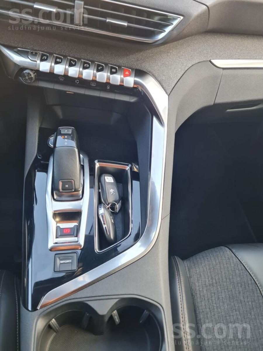 Sarkans Peugeot 3008 2017 Jelgava, ar dzinēja tilpumu 1.20 L un nobraukumu 0 tūkst. km par 12900 €, foto 15 vietnē AUTOMOTO.COM.LV