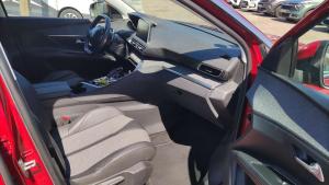 Red Peugeot 3008 2017 in Klaipeda, with an engine capacity of 1.20 L and mileage of 186 thousand km for 10590 €, photo 24 on AUTOMOTO.COM.LV