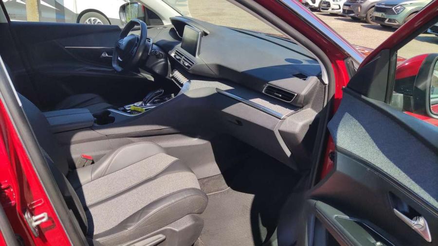 Red Peugeot 3008 2017 in Klaipeda, with an engine capacity of 1.20 L and mileage of 186 thousand km for 10590 €, photo 24 on AUTOMOTO.COM.LV