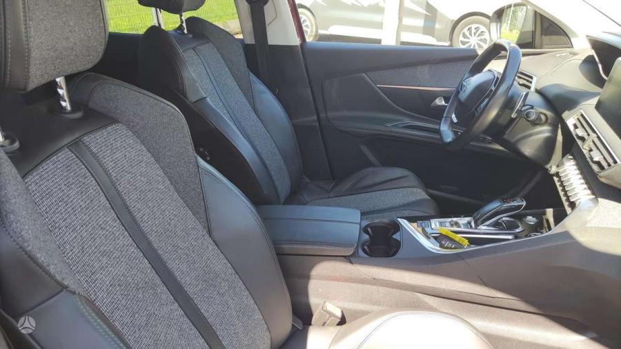 Red Peugeot 3008 2017 in Klaipeda, with an engine capacity of 1.20 L and mileage of 186 thousand km for 10590 €, photo 25 on AUTOMOTO.COM.LV