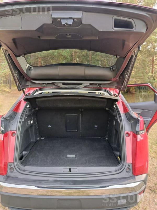 Red Peugeot 3008 2017 in Daugavpils, with an engine capacity of 1.60 L and mileage of 169 thousand km for 13800 €, photo 1 on AUTOMOTO.COM.LV