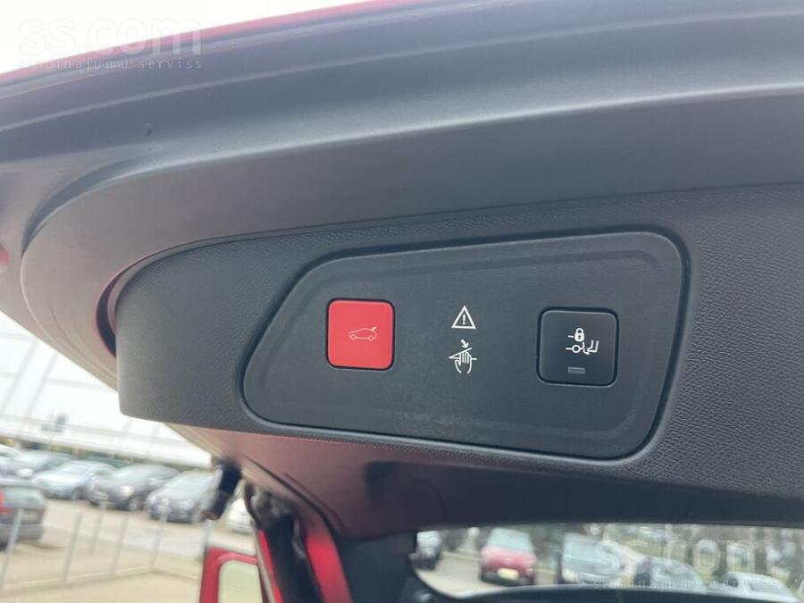Red Peugeot 3008 2018 in Riga, with an engine capacity of 1.50 L and mileage of 0 thousand km for 3850 €, photo 15 on AUTOMOTO.COM.LV