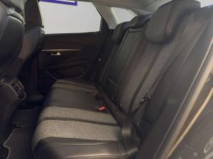Red Peugeot 3008 2018 in Kaunas, with an engine capacity of 1.20 L and mileage of 120 thousand km for 12799 €, photo 12 on AUTOMOTO.COM.LV