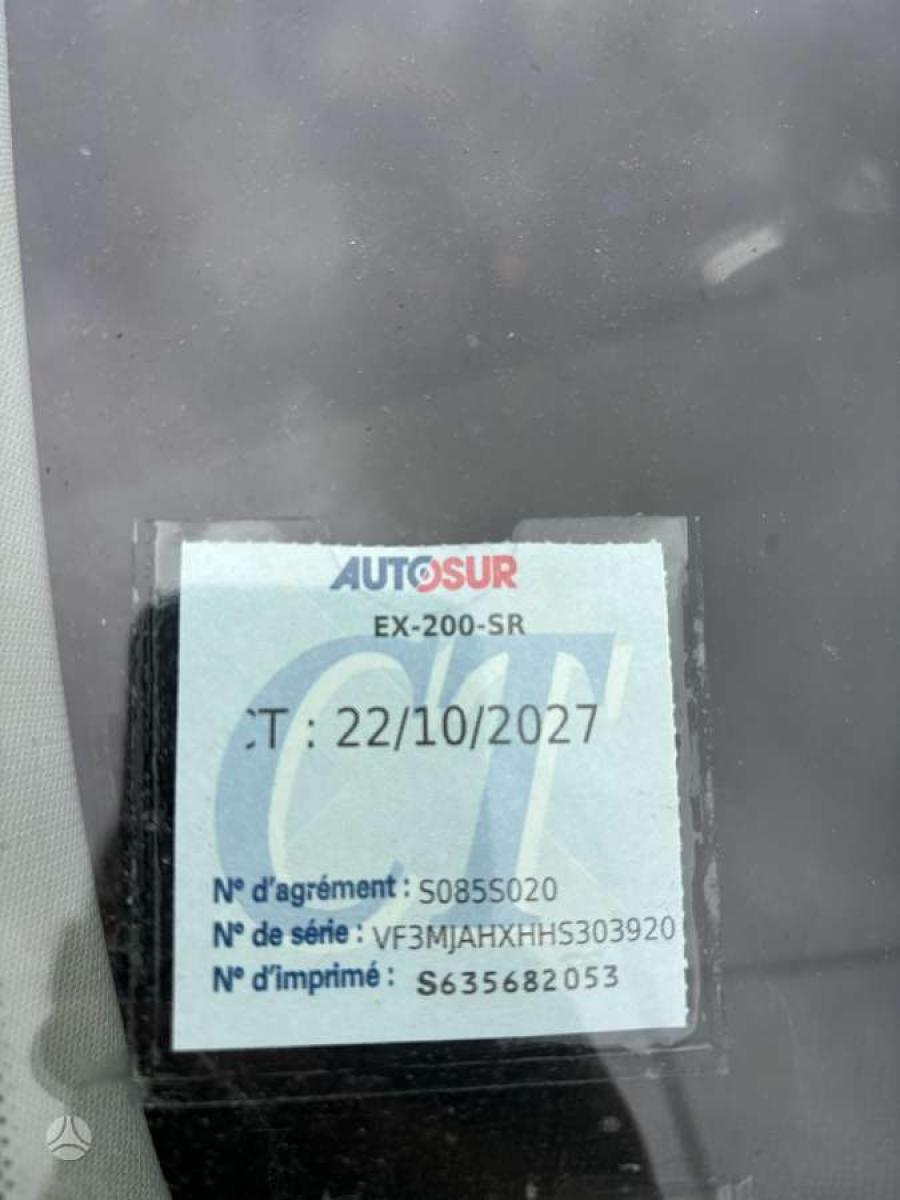 Sarkans Peugeot 3008 2018 Tauragė, ar dzinēja tilpumu 2.00 L un nobraukumu 160 tūkst. km par 11900 €, foto 29 vietnē AUTOMOTO.COM.LV