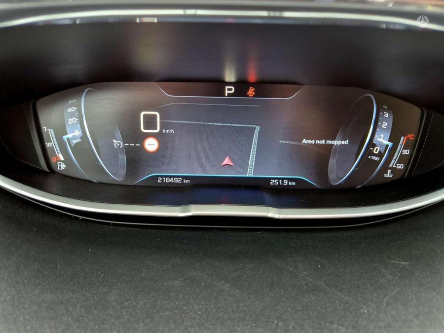 Red Peugeot 3008 2018 in Vilnius, with an engine capacity of 1.56 L and mileage of 218 thousand km for 12400 €, photo 33 on AUTOMOTO.COM.LV